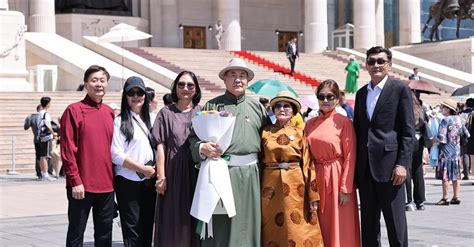 “Эрдэнэс тавантолгой” ХК ийн уурхайчин Р Нацагдаш Гавьяат уурхайчин боллоо