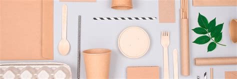 기치 친환경 식기와 지속 가능한 포장으로 플랫 레이 회색 배경에 크래프트 종이 식품 포장 길거리 식품 용지 포장 재활용 가능한