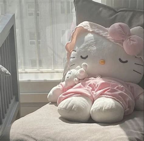 Hello Kitty Hello Kitty Peluş Oyuncaklar Pelüşler