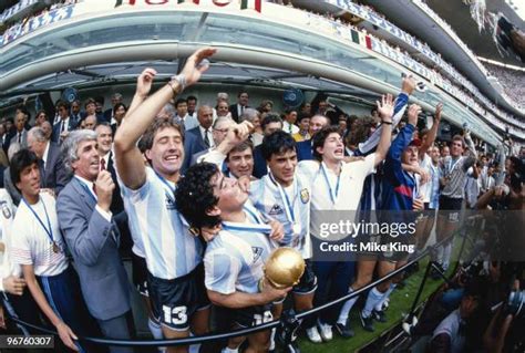 1986 World Cup Final Maradona Photos And Premium High Res Pictures