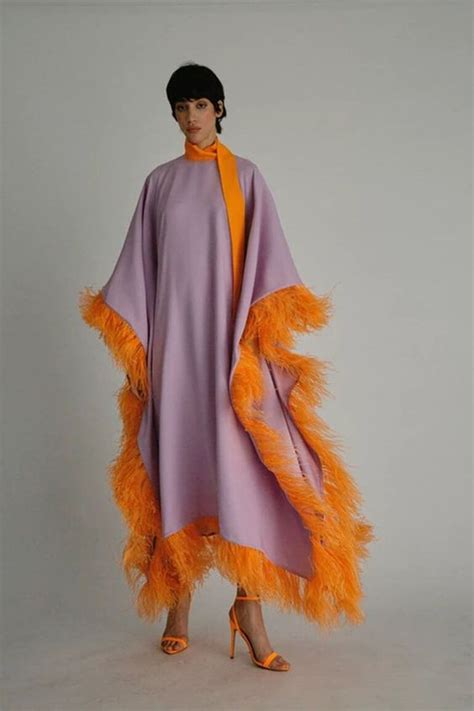 Пин от пользователя Yaneth Dávila на доске Outfits Pluma Encaje Абайя Модные платья Модные стили