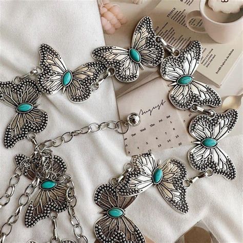 Trendy Гоёлын бүснүүд бэлэн ирлээ Үнэ 5 000₮ 20 000₮ зураг бүрт үнэ оруулсан байгаа Дээл