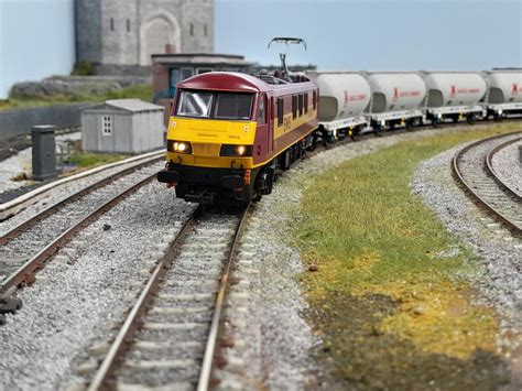Ews 90 030 With The Cement Tanks Rmodeltrains