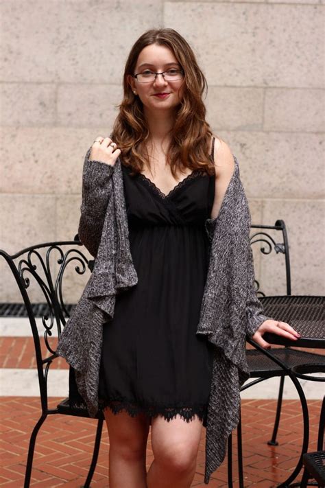 Stay In Season Trends And Tolstoy Gossip Girl Outfits Cute Dress
