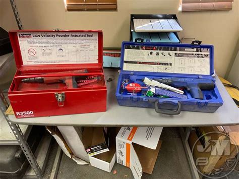 Power Fastners Duo Fast R3500 Df27 Low Velocity Fastner Tools Jeff Martin Auctioneers Inc