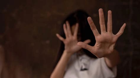 إسبانيا ارتفاع نسبة القُصَّر بين ضحايا الجرائم الإلكترونية الجنسية