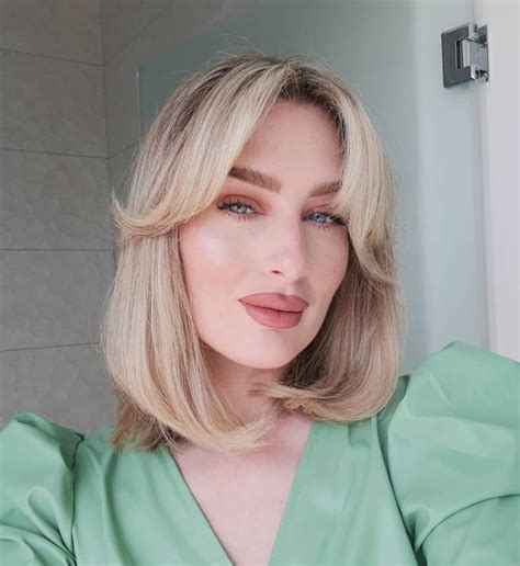 20 Attractive Feathered Bangs To Rock This Year Hairdo Hairstyle