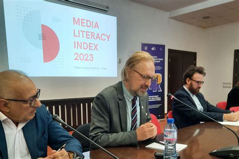 Представяне на Индекса за медийна грамотност на академичен форум в УНСС Osis Bg