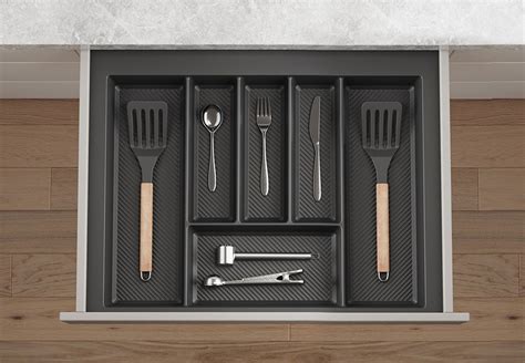 Халбага сэрээ тусгаарлагч