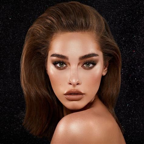 21 Gorgeous Makeup Looks For Green Eyes That Slay All Day Makeup