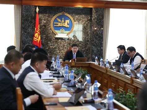 Гашуунсухайт Ганцмод боомтын хил дамнасан төмөр замын гүүрийг хамтран барих тухай төслийг