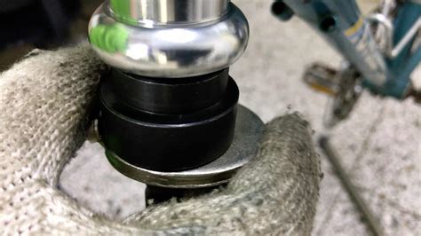 Threaded Headset Removal Installation Tools Techniques