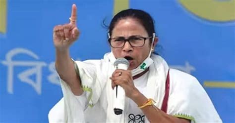 सीएम ममता बनर्जी बैठीं धरने पर मोदी सरकार से राज्य के बकाया भुगतान की मांग Johar Live