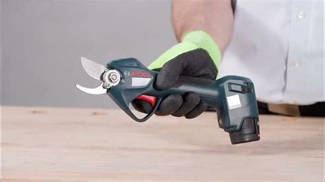 Аккумуляторные садовые ножницы BOSCH Pro Pruner - YouTube