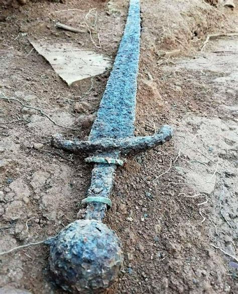 Rusty Broadsword Take A Pic For Your Compendium R Botw