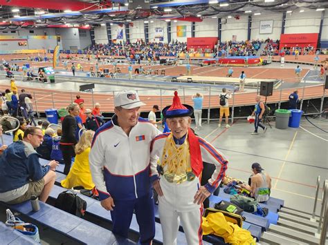 Их Миний түүх… Сайн хүний нэрийг 3 зарж иднэ гэдэг байхаа Энэ 2 эрхэм бол миний 2 ах Ц