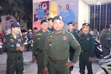 លោក ស ថេត ៖ អនុវត្តច្បាប់ចរាចរណ៍តម្រូវឲ្យពាក់មួកសុវត្ថិភាព ធ្វើឡើងទាំងថ្ងៃទាំងយប់រយៈពេញមួយខែ