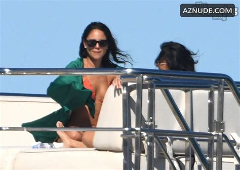 Eiza Gonzalez And Michelle Rodriguezs Sexy Yacht Vacation In Sardinia