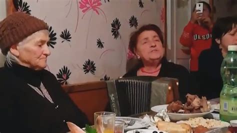 იქ სადაც გაზაფხული ივლისში იწყება საყვარელი ბებო თუშური Iq Sadac Gazafxuli Ivlishi