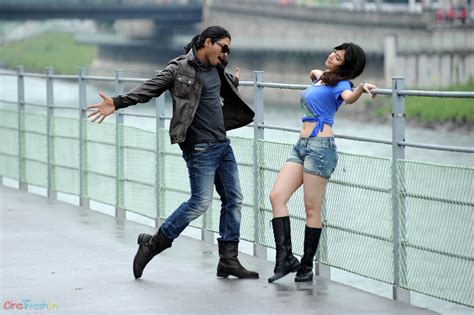 Badrinath Movie Latest Stills Allu Arjuntamanna Badrinath Photo Stills