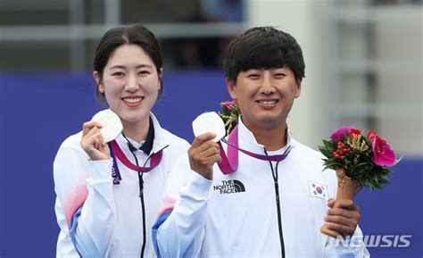 주재훈 소채원 양궁 컴파운드 혼성전 은메달 뉴시스Pic