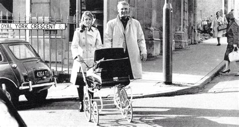 Bristol Born Archie Leach Cary Grant Leading Hollywood Star With His
