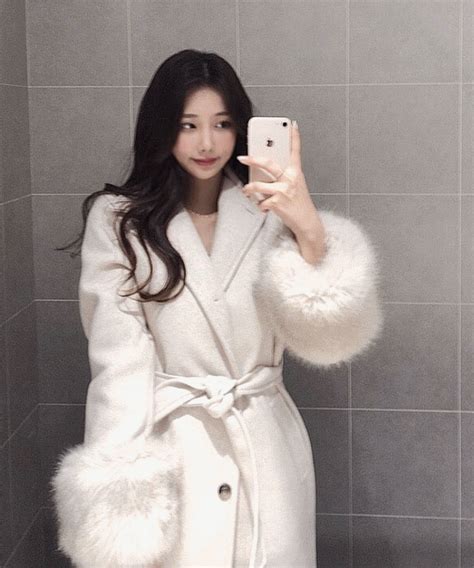 [국내제작 고퀄] 포린 울50 퍼 벨트 누빔 롱 코트 오트밀 모카 에이블리