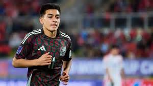 Gilberto Mora Así Es Un Día Normal En La Vida Del Jugador
