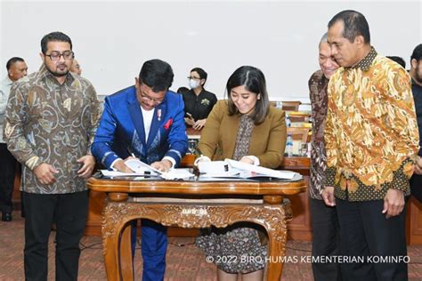 Approval On Pdp Bill Historic For Indonesias Digital Sector Minister Antara News