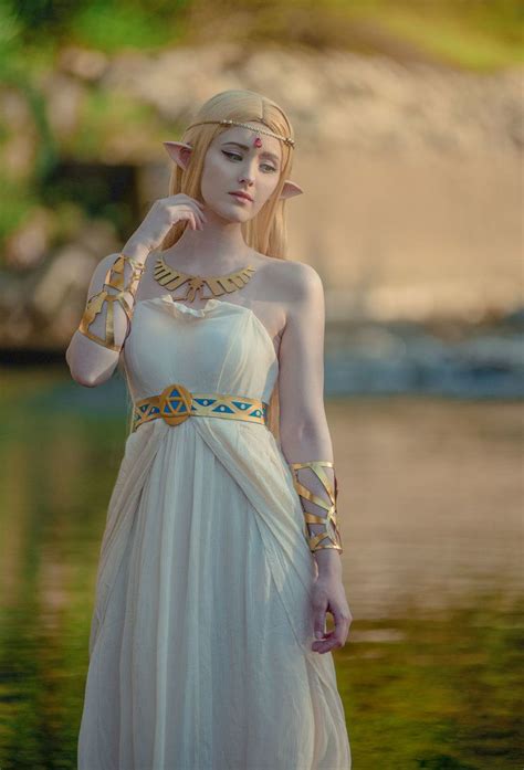 Princess Zelda Breath Of The Wild By Onbluesnow Zelda Cosplay