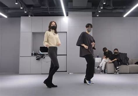 각자 처음 2PM소녀시대 춤 배우는데 너무 잘 따라하는 준호X윤아 영상 인사이트