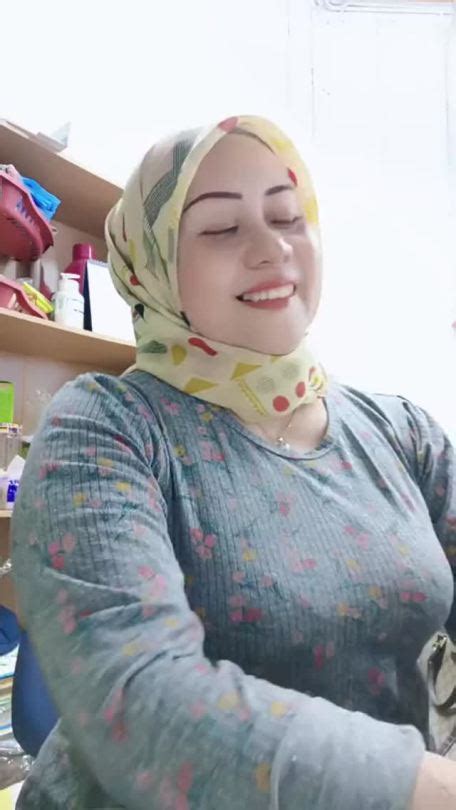 Apa Korang Nak Buat Kat Makcik Tetek Besar Ni Panc Tumbex