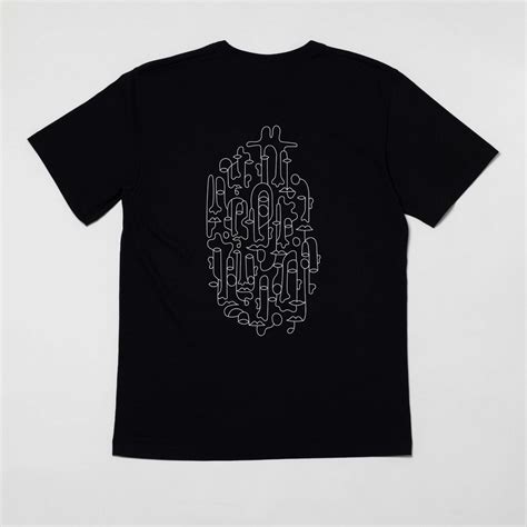 Artee Le Tee Shirt Artistique De Label Chaussette