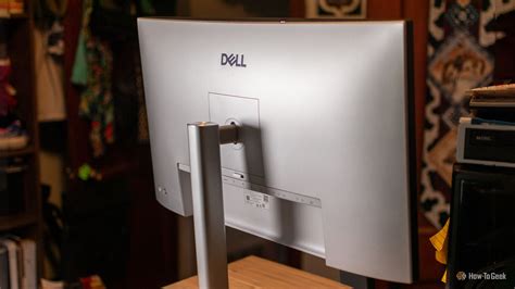 Dells New Usb C Portable Monitor Can Go Vertical Or Horizontal