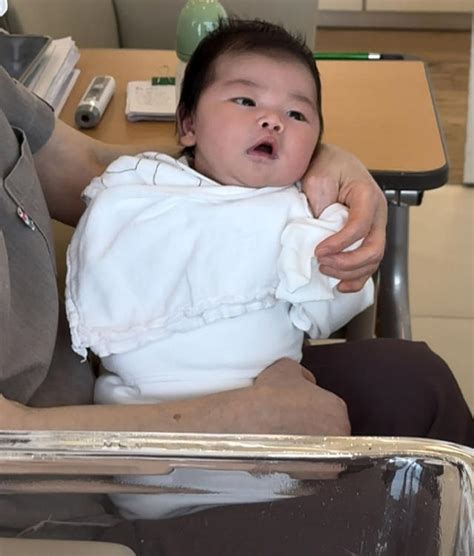 박수홍♥김다예 딸 전복이 점점 더 예뻐지네 “자는 모습도 귀여워”
