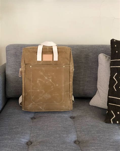 Making Backpack Not A Primary Color