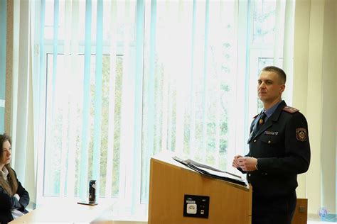 БГЭУ Новости Начальник УГАИ ГУВД Мингорисполкома посетил факультет права БГЭУ