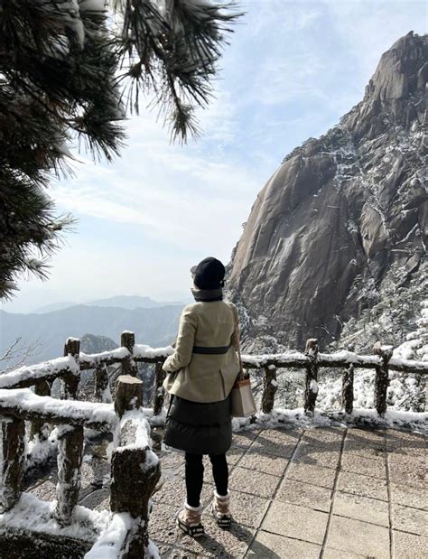 刘嘉玲游黄山银装素裹分外妖娆 搜狐大视野 搜狐新闻