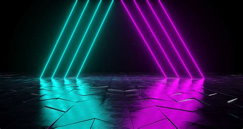 미래 공상 과학 삼각형 모양의 튜브 활기찬 보라색과 파란색 빛나는 네온 어두운 방에서 빈 공간 3d 렌더링에 반사 기울이면된