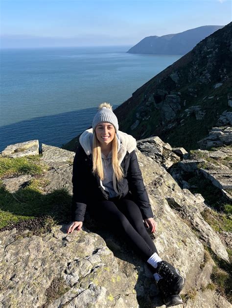 Wood Farm Primary School Reception Frogs Class 2023