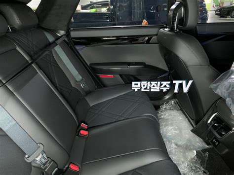 현대 7세대 그랜저 Gn7 새로운 패턴의 실내 스파이샷