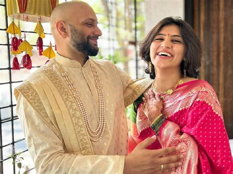 अनिकेत विश्वासरावच्या पहिल्या बायकोने केलं दुसरे लग्न फोटो व्हायरल सोशल मीडियावर चाहत्यांनी