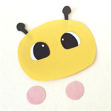 Bee Puppet Moms And Crafters