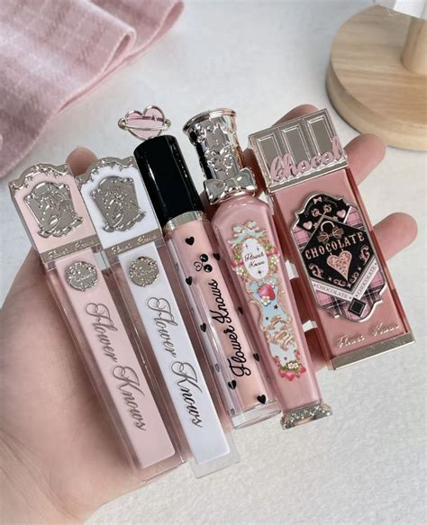 Xiaohongshu Flower Knows Chinese Makeup Brand Cbeauty Lipsticks Lip