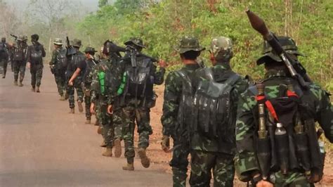 ၁၁၁၁ စစ်ဆင်ရေးကြေညာပြီး စစ်တပ်စခန်း ခုနစ်ခုကို ကရင်နီပူးပေါင်းအဖွဲ့တွေ တိုက်ခိုက်သိမ်းယူ Youtube