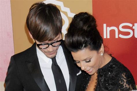 Eva Longoria Has Wardrobe Malfunction