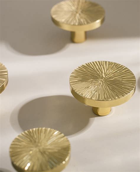 Haam Solid Brass Strip Hammered Circular Cabinet Knob Luxury Handles