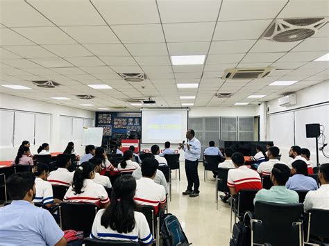 Mahindrarise Youngleaders Learninganddevelopment Monti Saai V