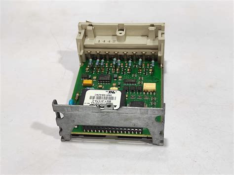 Schneider ELectric TSXAEZ802 Output Module S N Ship Spares