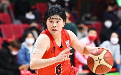 사진 골밑돌파 이소희 불도저처럼 ZUM 뉴스